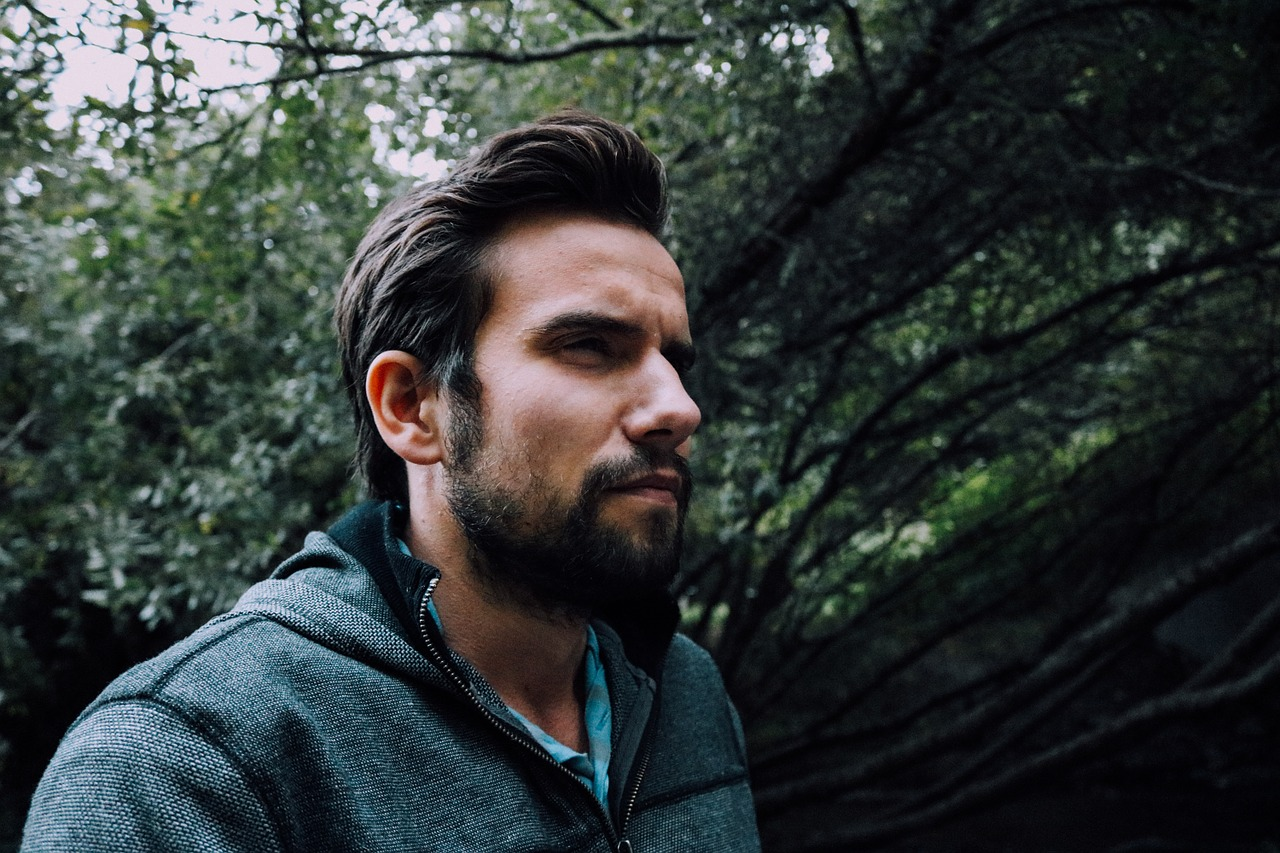 6 Month Beard Growth Progress, Psychology & Care Guide - Robin Hood ...
